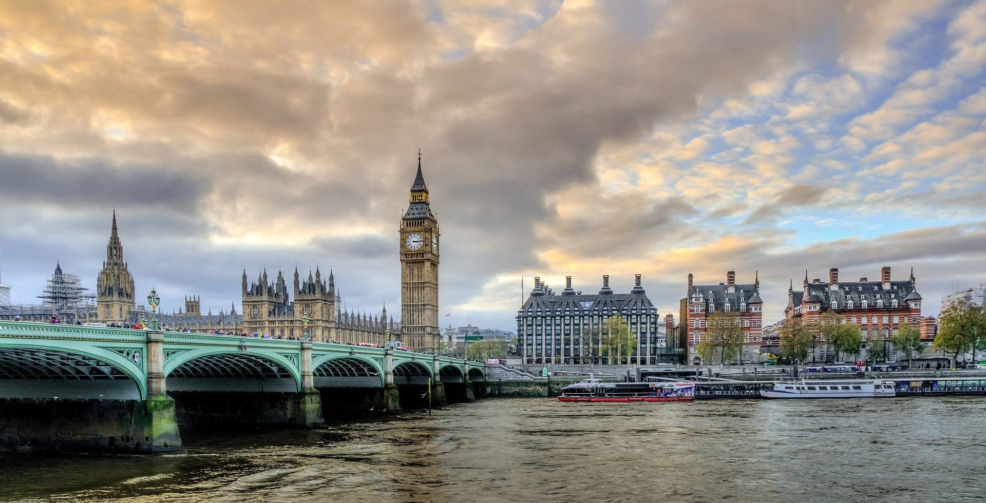 École de langues à Lyon | ESTRI, école de traduction et communication ...